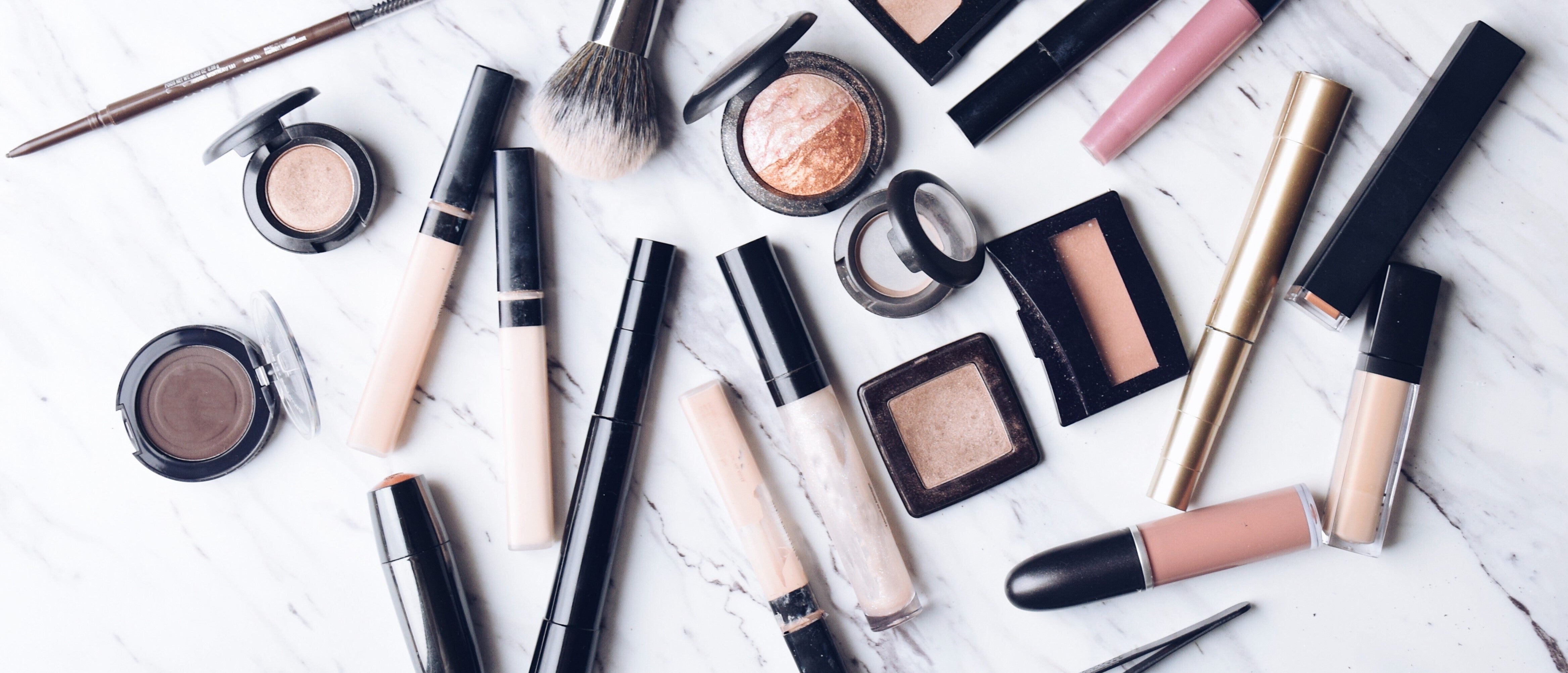 Must-Have Makeup Essentials to Glam Up Your Look – Essentials.lk