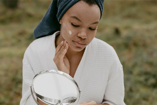 The Absolute Best Moisturizers for Oily, Acne-Prone Skin – Essentials.lk