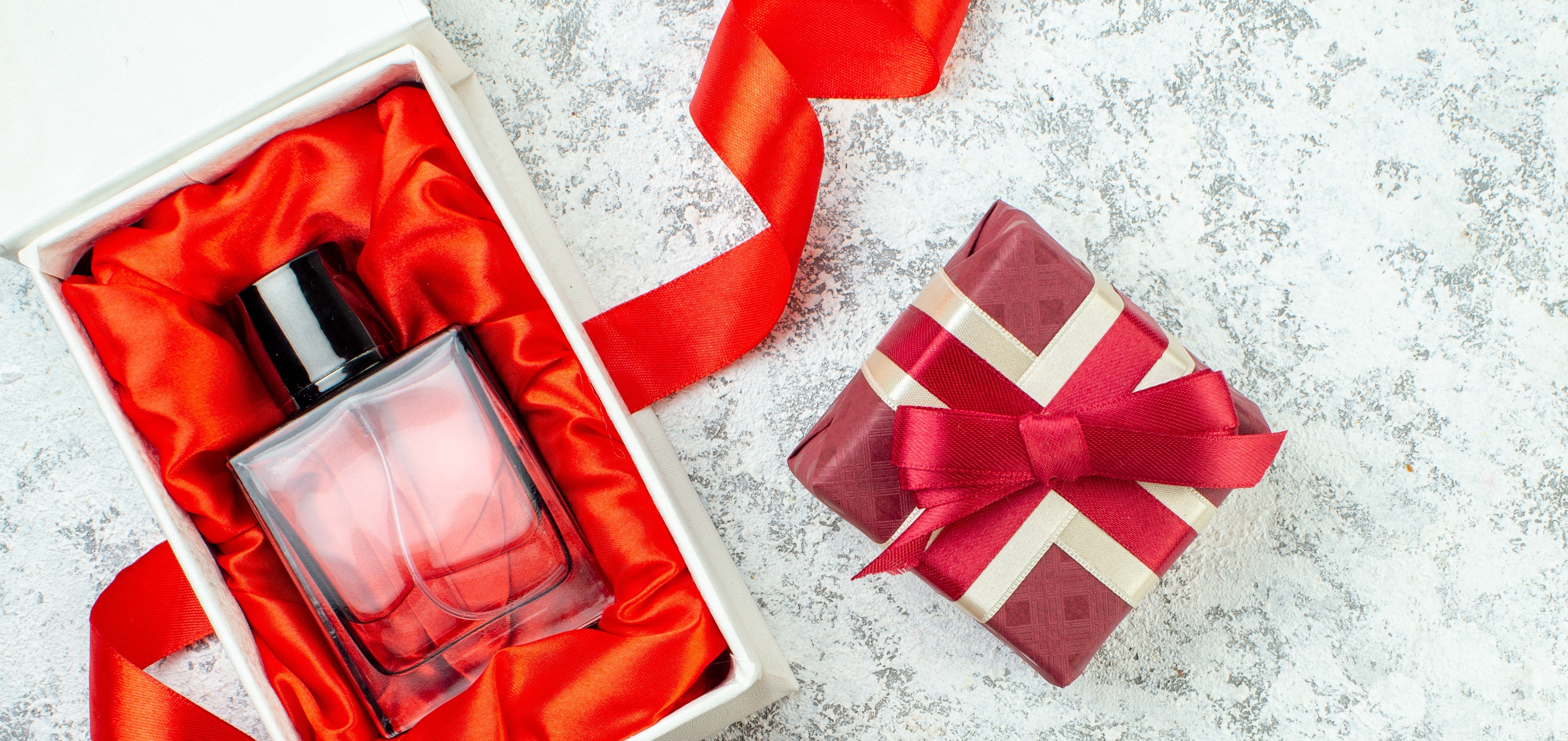 Fragrance Gift Guide - Our Best Perfumes & Body Sprays – Essentials.lk